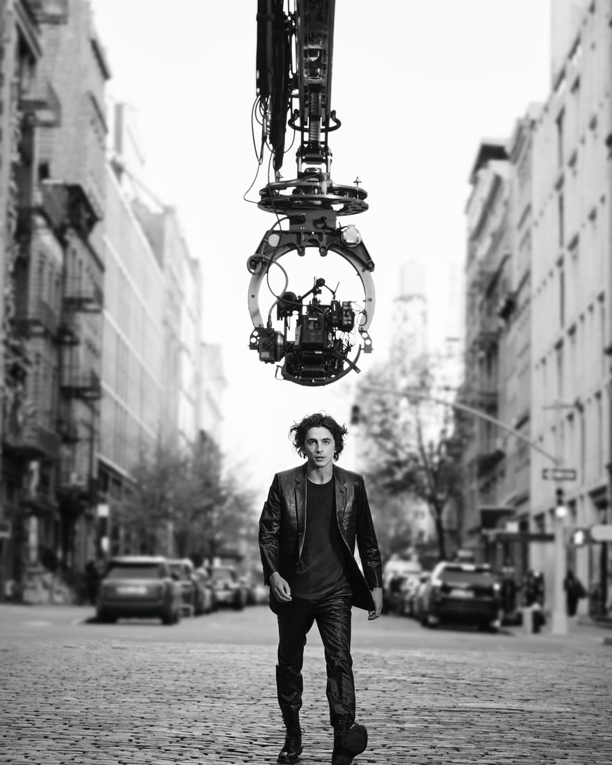 CHANEL Reveals BTS of The Campaign of Bleu De Chanel