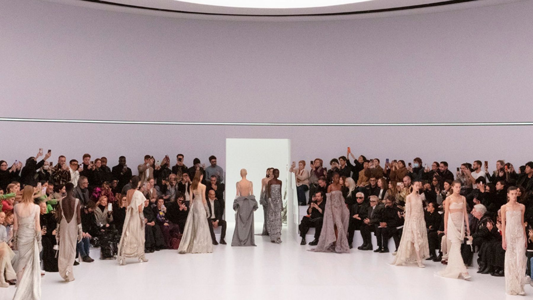 FENDI COUTURE SPRING/SUMMER 2023 - Time International