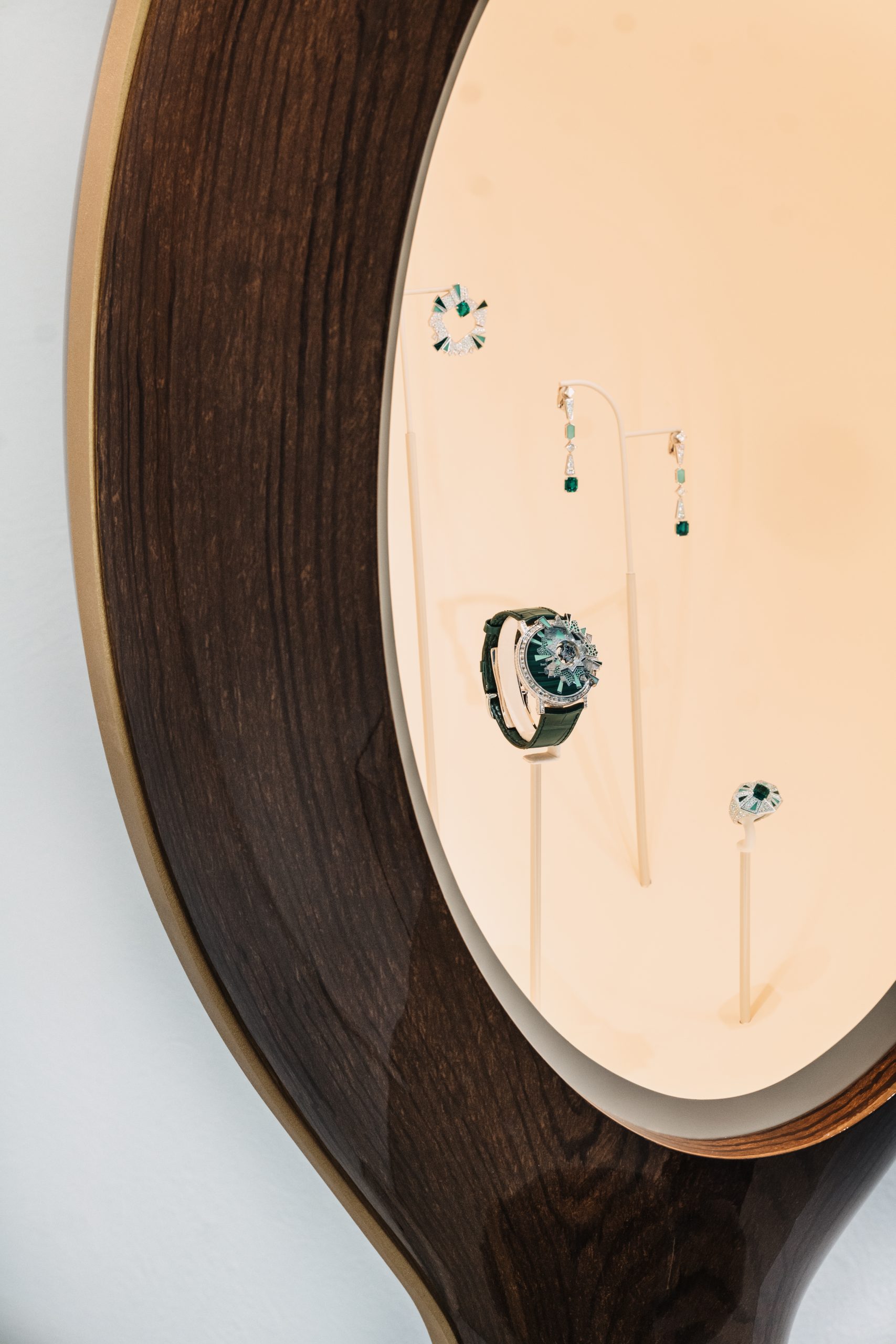 Piaget Unveils Shapes of Extraleganza Collection in Barcelona