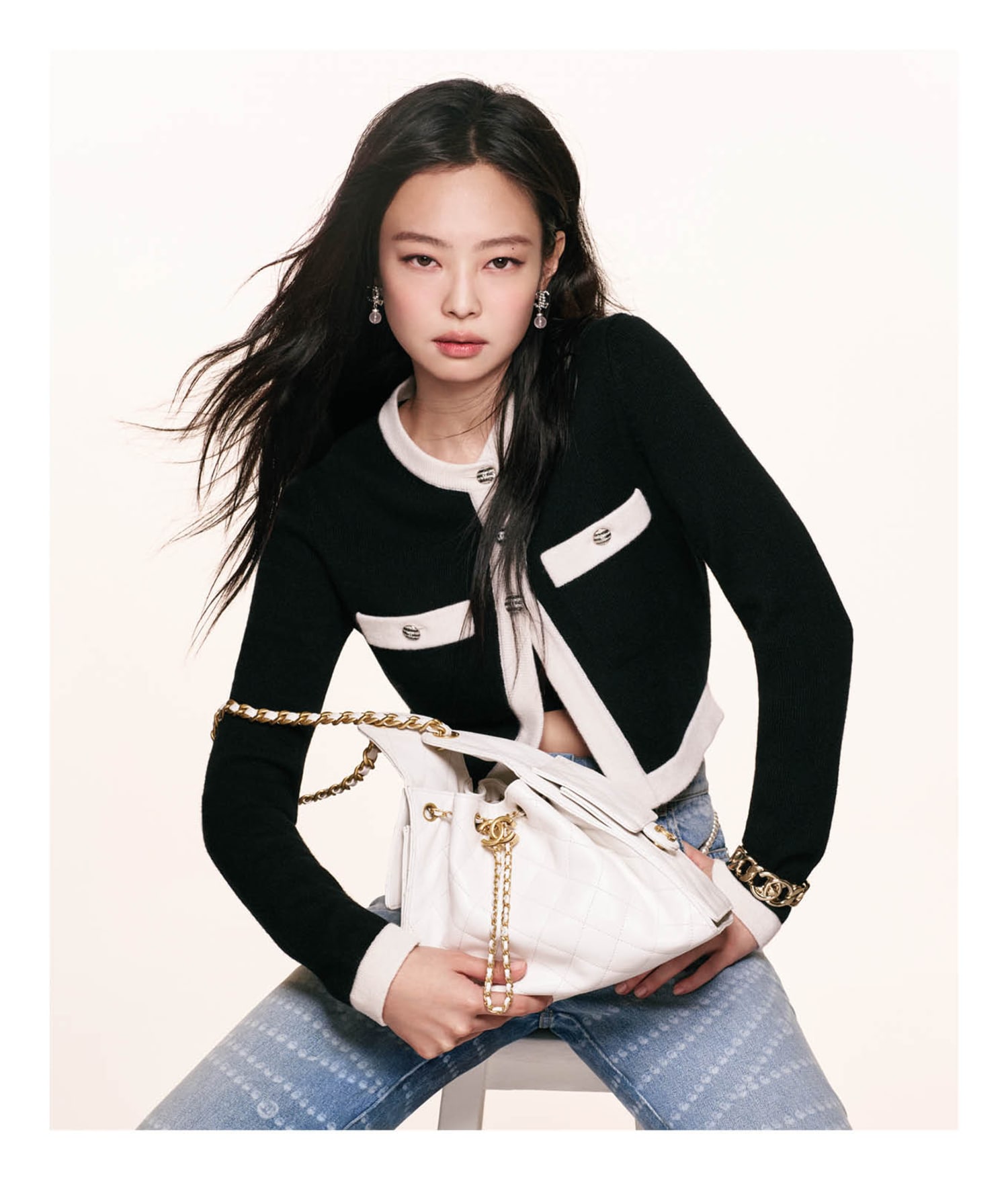 Jennie Joins Dua Lipa as the Face of the CHANEL 25 Handbag Campaign