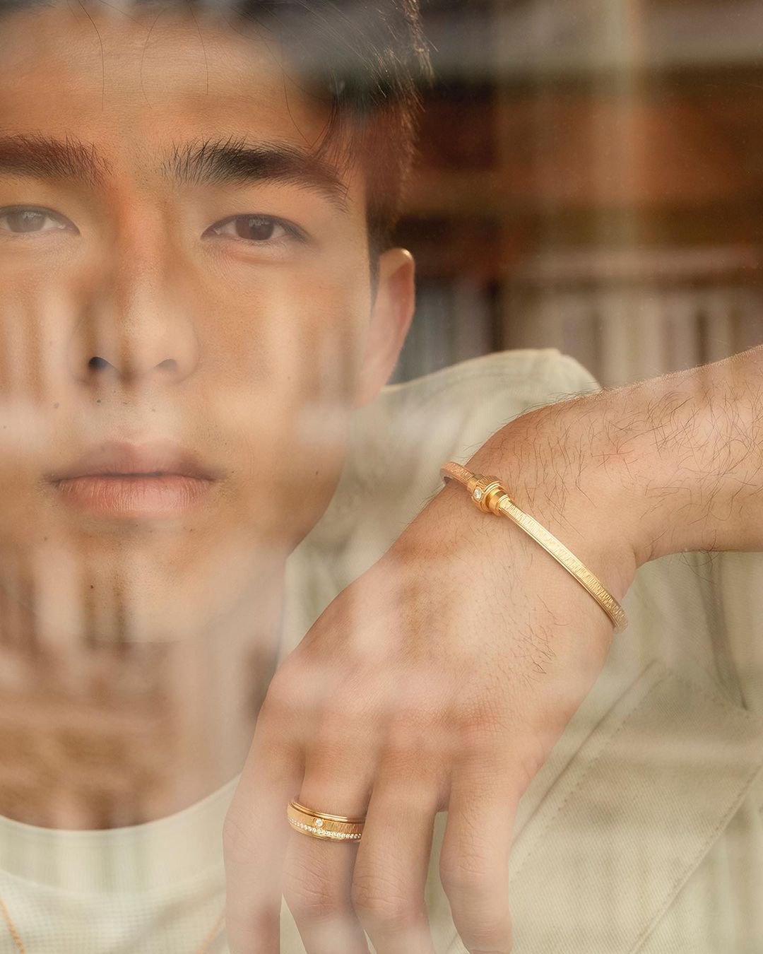 Edward Chen Shines Wearing The Piaget Possession Jewellery Time